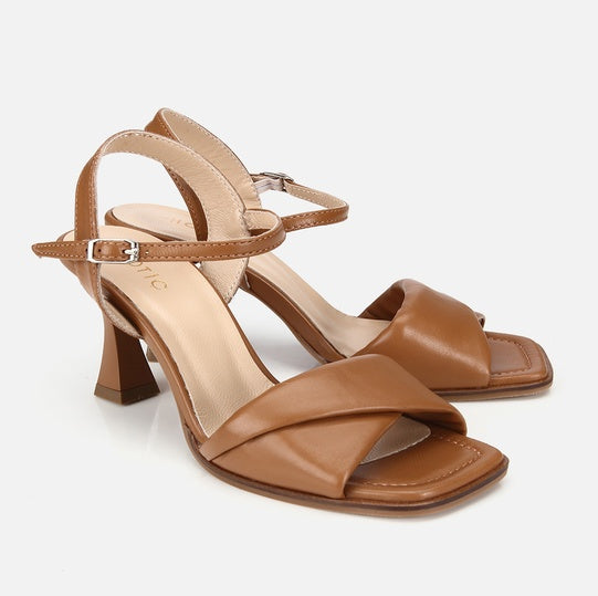 Hotic Shoes | Women’s & Men’s Shoes Online – HOTIÇ KOSOVA